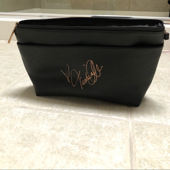 The Honest Company | Bags | The Honest Co Jessica Alba Autograph Bag ...